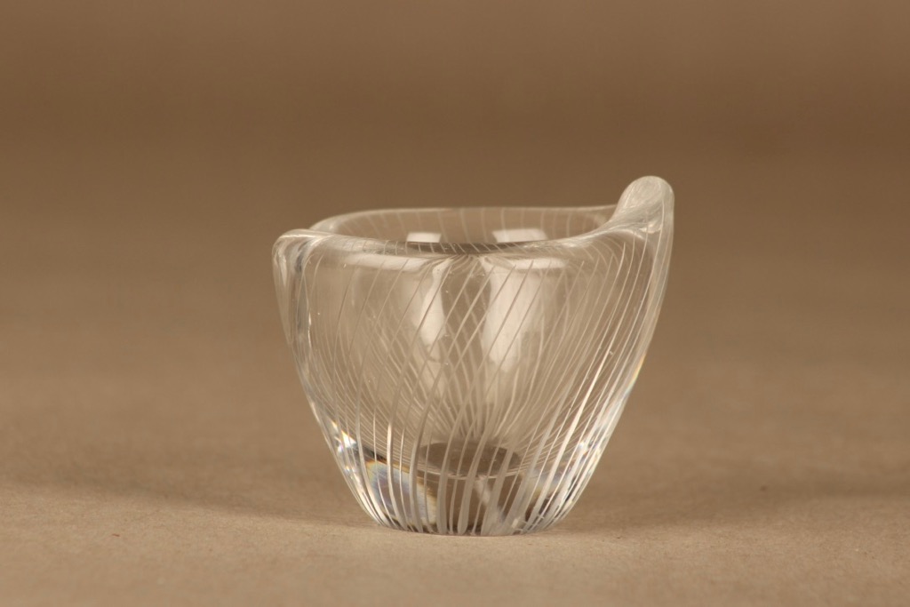 Iittala viivahiottu malja, signeerattu, Tapio Wirkkala - Laatutavara.com
